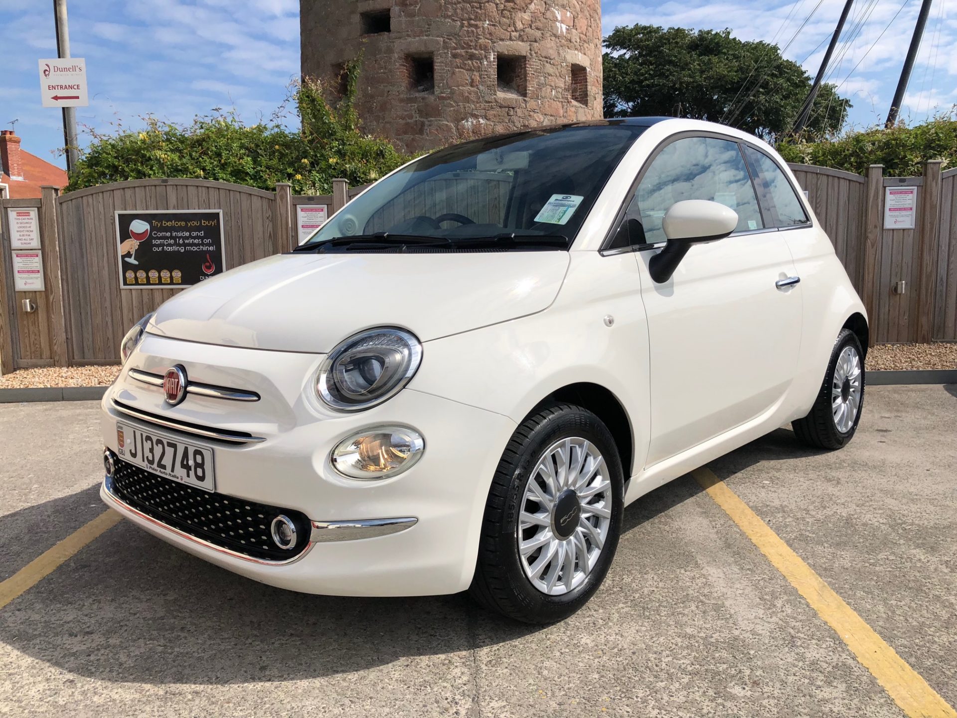 2016 Fiat 500 Lounge | Polar Cars